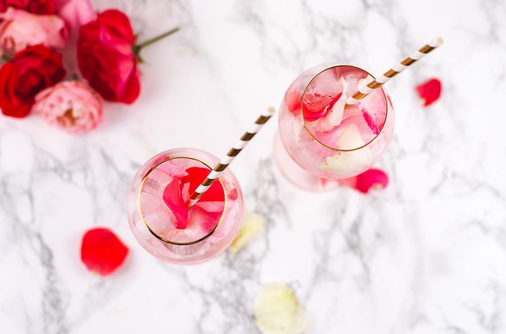Der schönste Pink Rose Cocktail in 5 Minuten