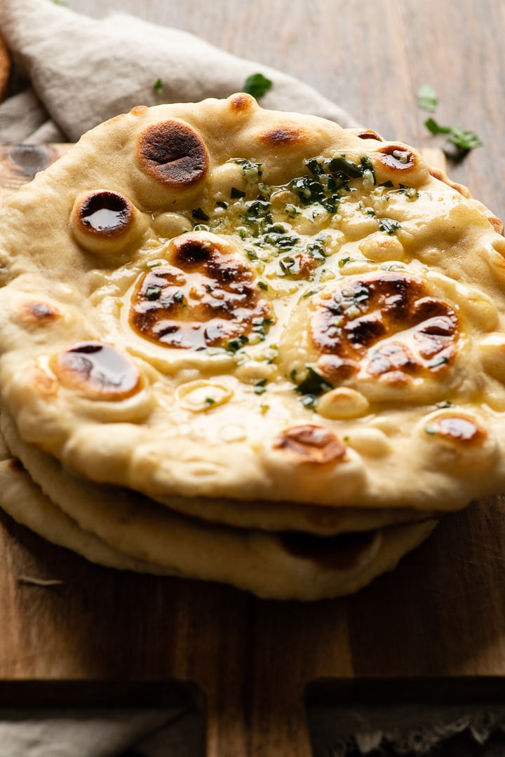 Indisches Naan Brot Rezept aus der Pfanne mit 7 Zutaten