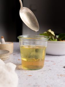 Essig-Öl-Dressing: Schritt-für-Schritt in 5 Minuten