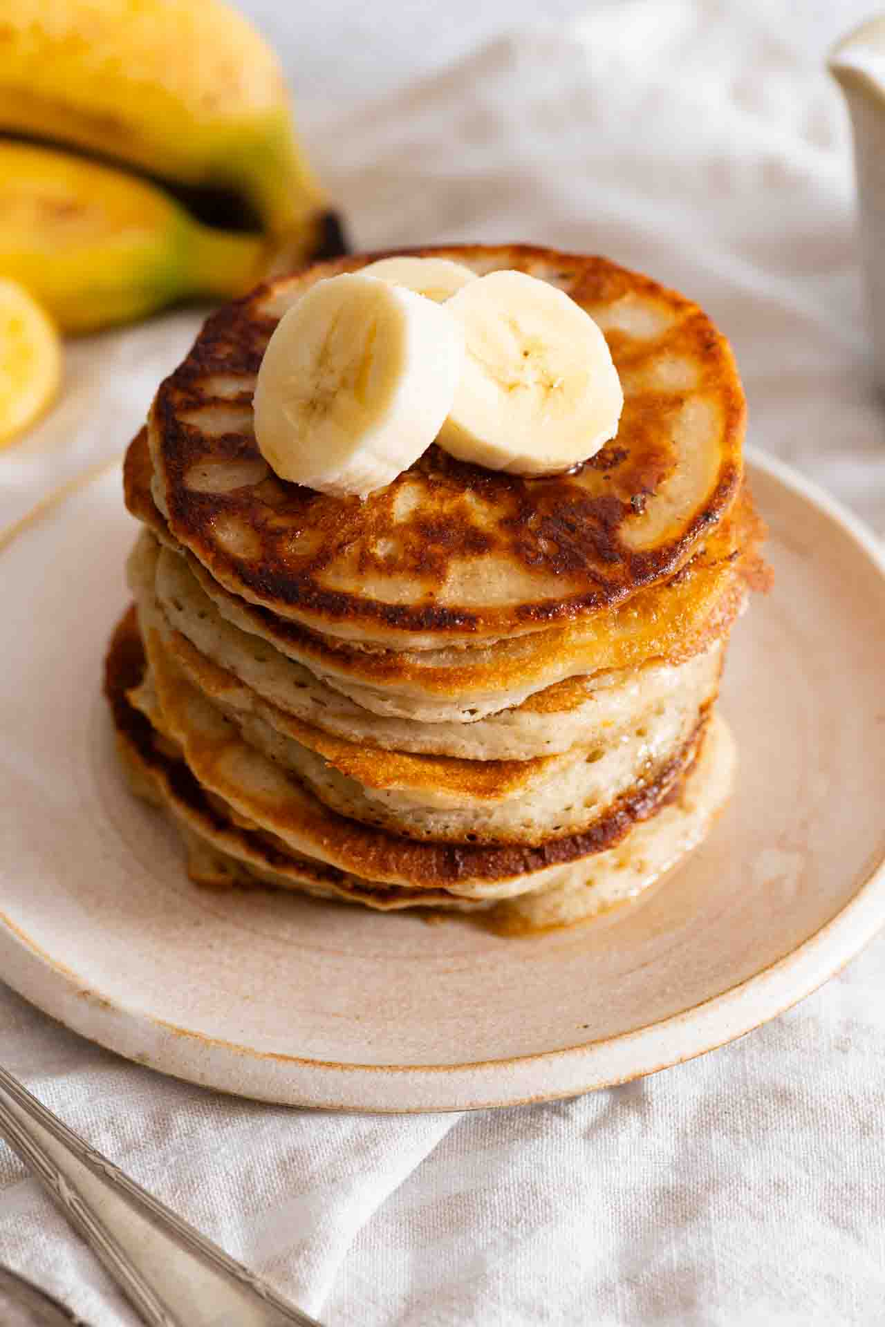 Vegane Bananen Pancakes ohne Ei - so fluffig und lecker